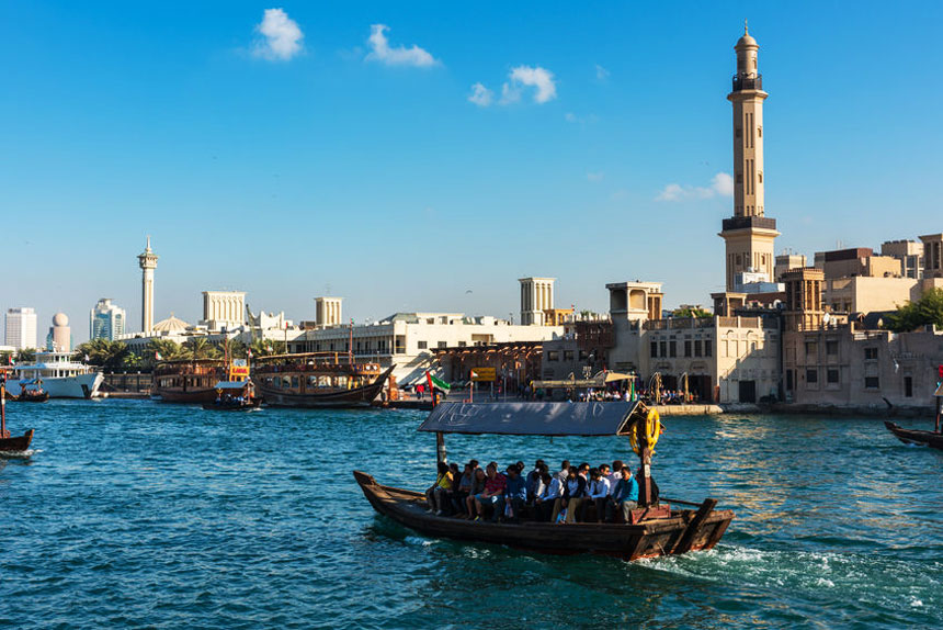 Abras or Water Taxis: Dubai transport guide | Travelvui
