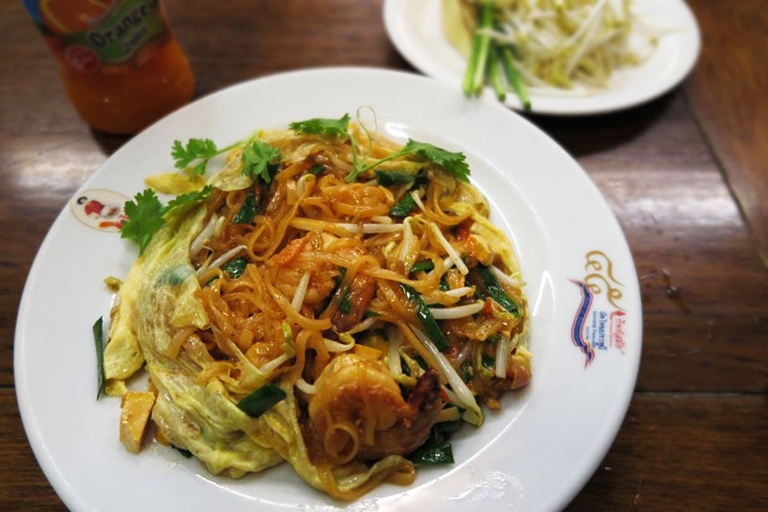 Thip Samai Restaurant Review | Travelvui