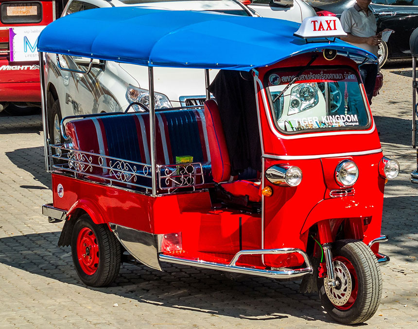 Tuk-tuks: A fun way to get around in Bangkok | Travelvui Tuk-tuks: A fun way to get around in Bangkok | Travelvui