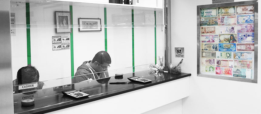 Recommended Money Changers at Chungking Mansions | Travelvui