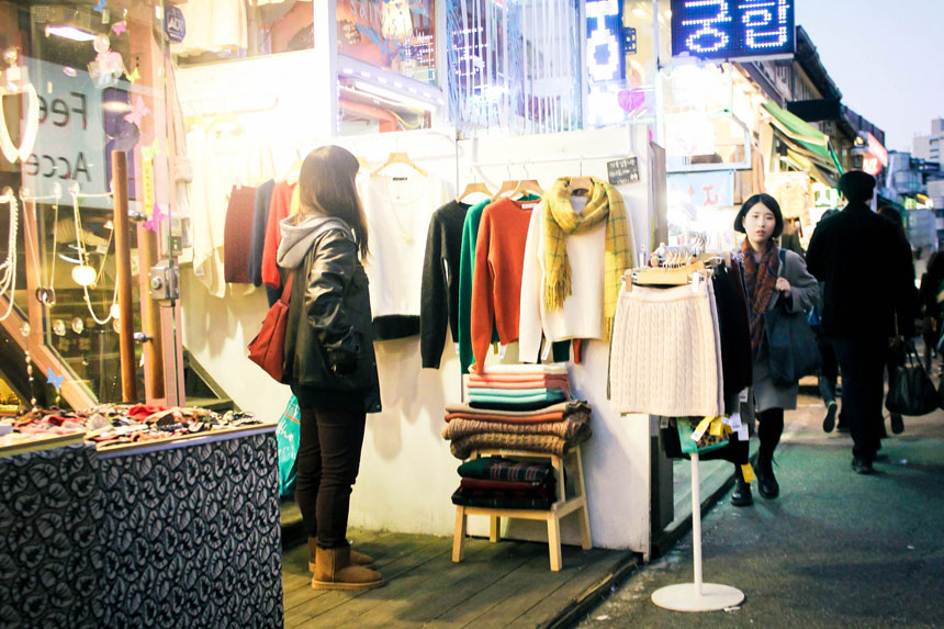 Hongdae Shopping Area : Best Budget Shopping Place | Travelvui